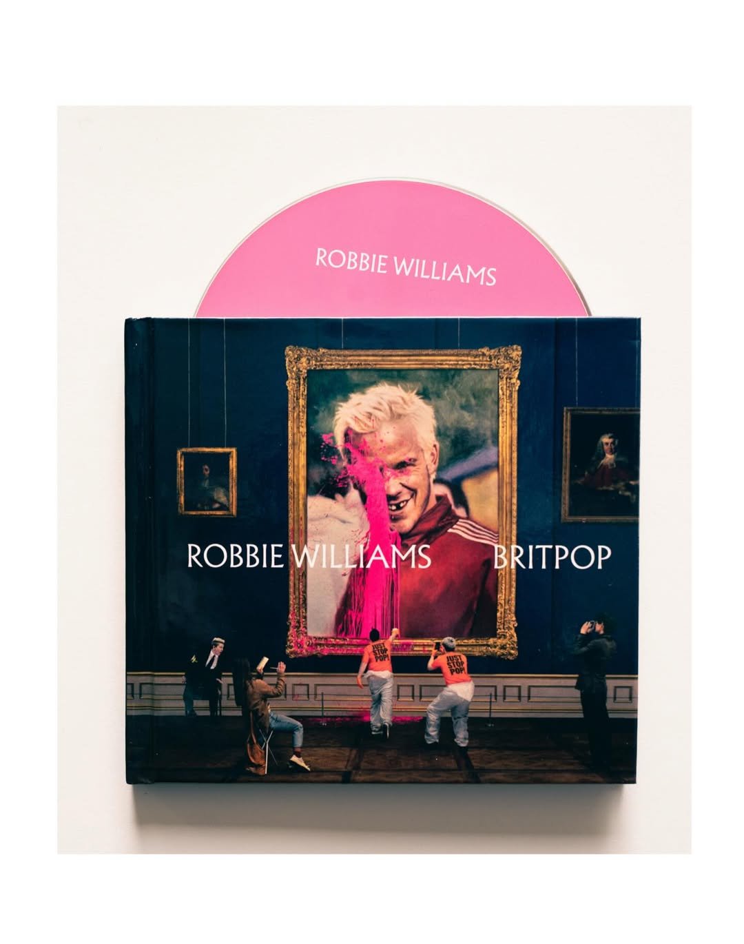 Robbie Williams Live - Britpop : les photos du livret