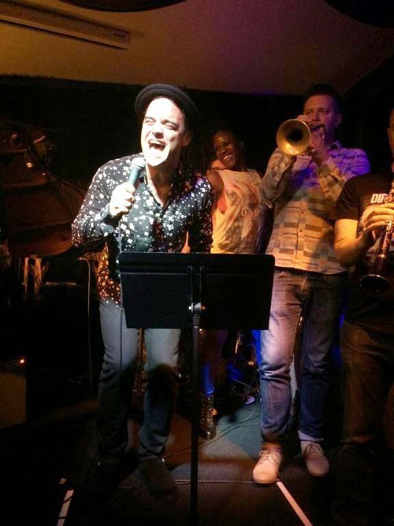 Robbie Williams Live - Show ultra privé au Paris Cat Club